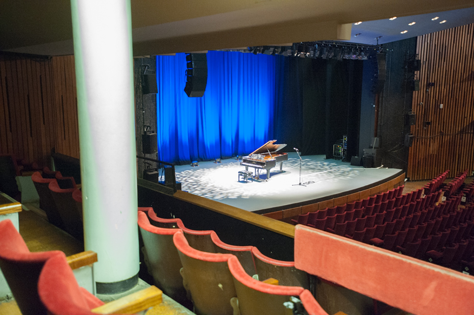 Eastbourne - Congress Theatre